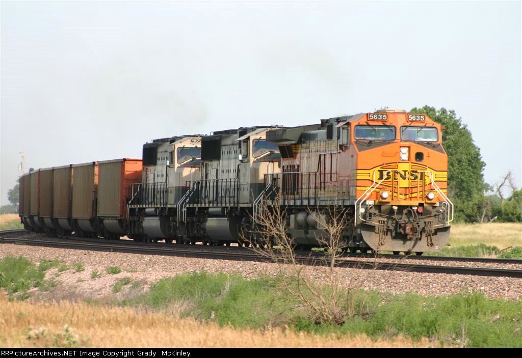 BNSF 5635